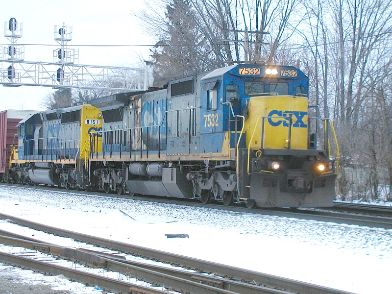 CSX 7532 Q393 again at Columbus ave